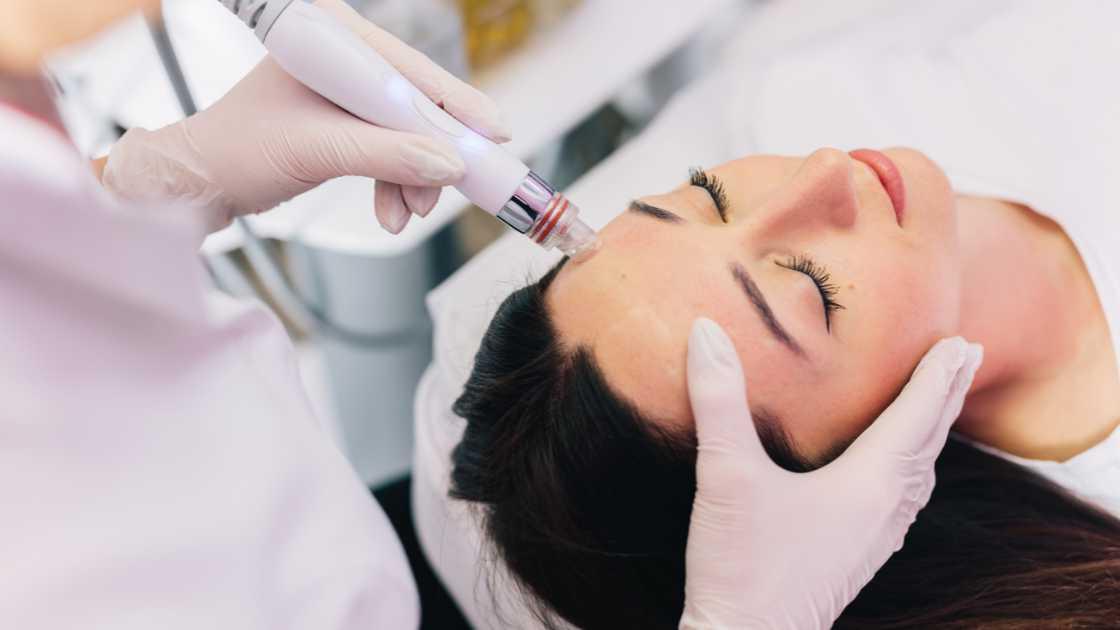 Aesthetic medicine: is it worth it to opt for the procedure? • OT.CO Clinic