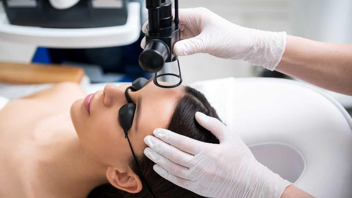 Fractional laser: what is it and how does it work? • OT.CO Clinic