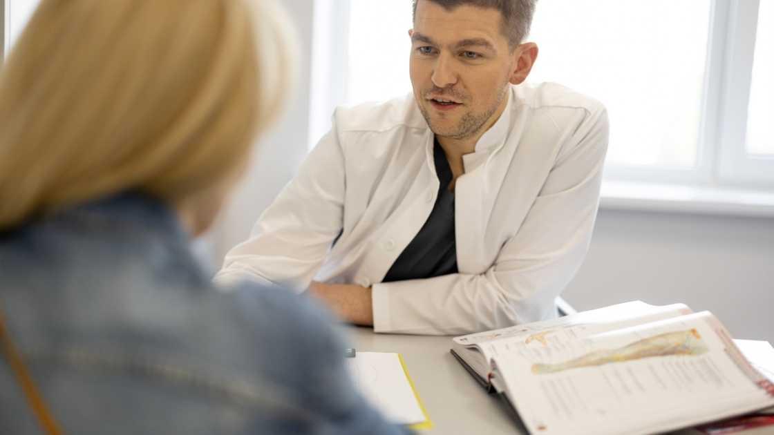 Labia asymmetry: is it normal? • OT.CO Clinic